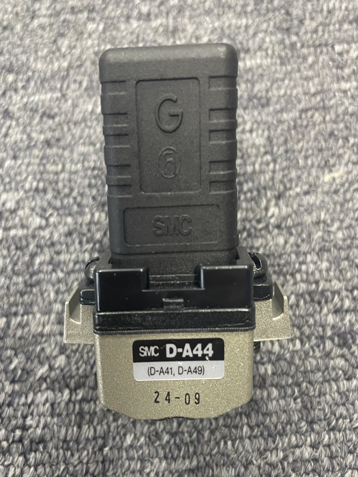 SMC D-A44 A44 REED SWITCH BAND MOUNTING DIN TERMINAL ABS/PC Housing ...